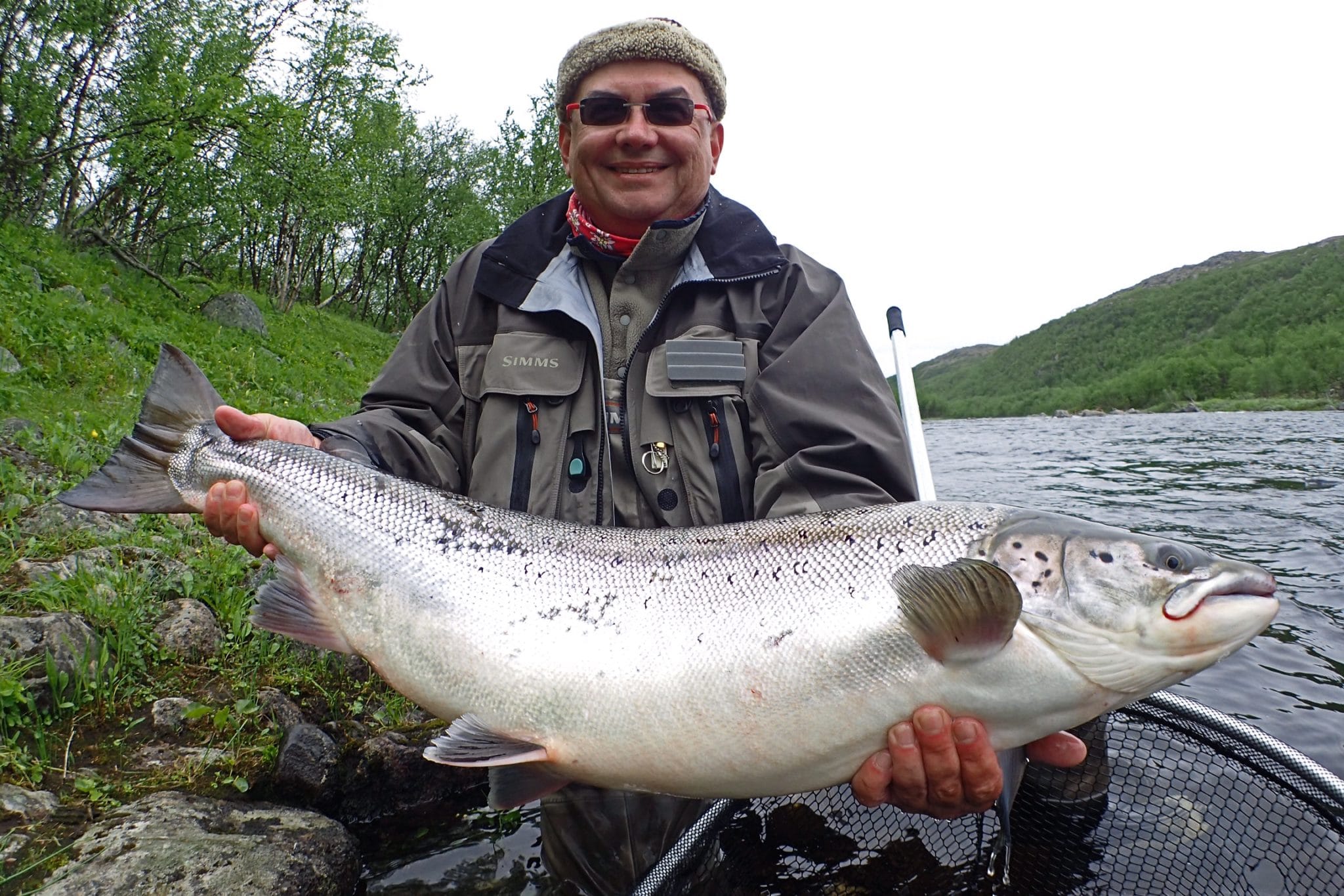 Russia; salmon fishing reports for 2016 season on the Varzina River ...