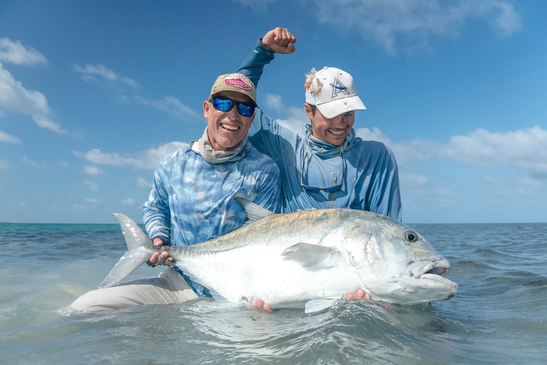 How To Giant Trevally On The Fly - Aardvark Mcleod - Saltwater fishing