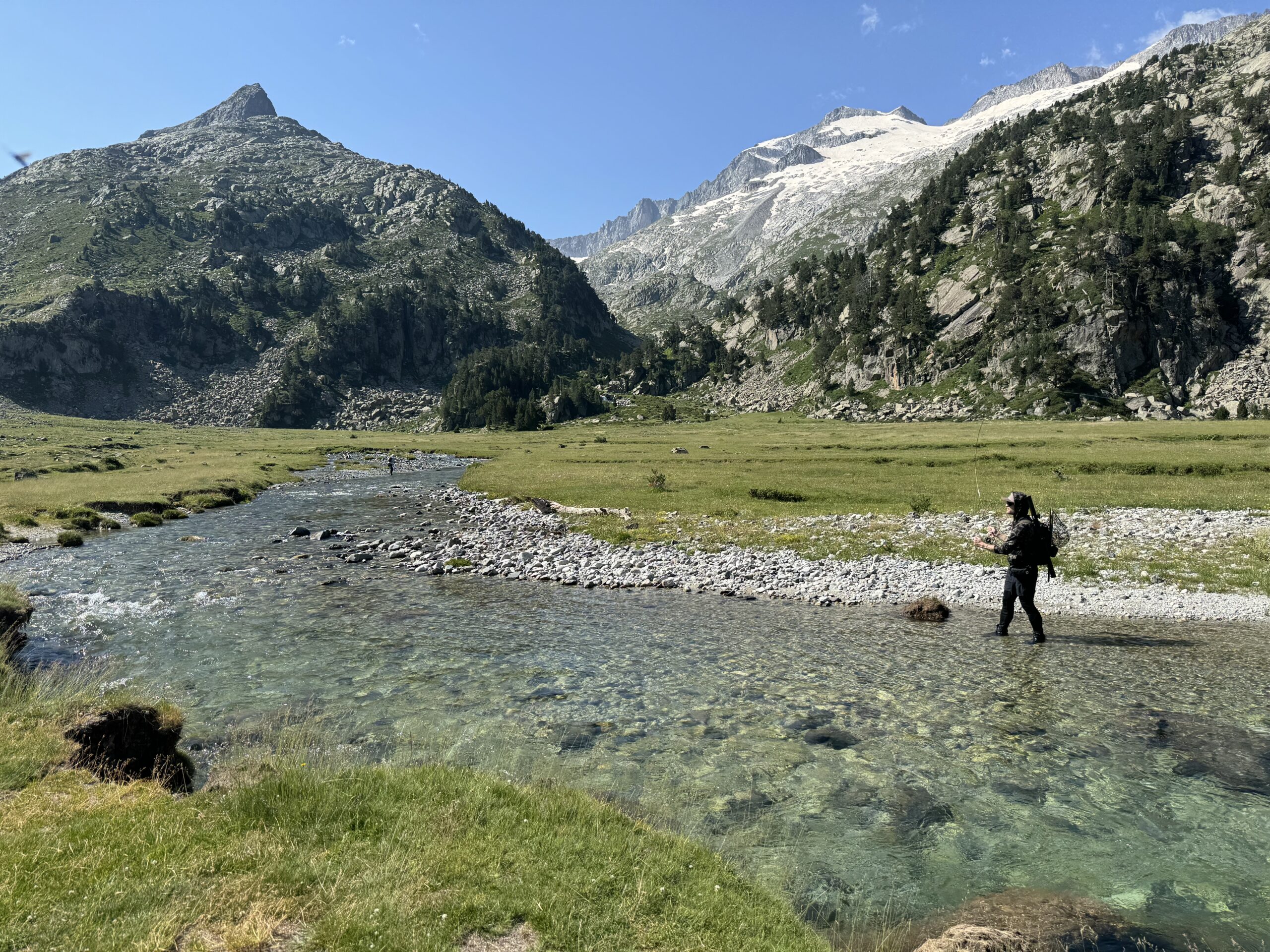 Spanish Pyrenees; A year round fly fishing adventure - Aardvark Mcleod